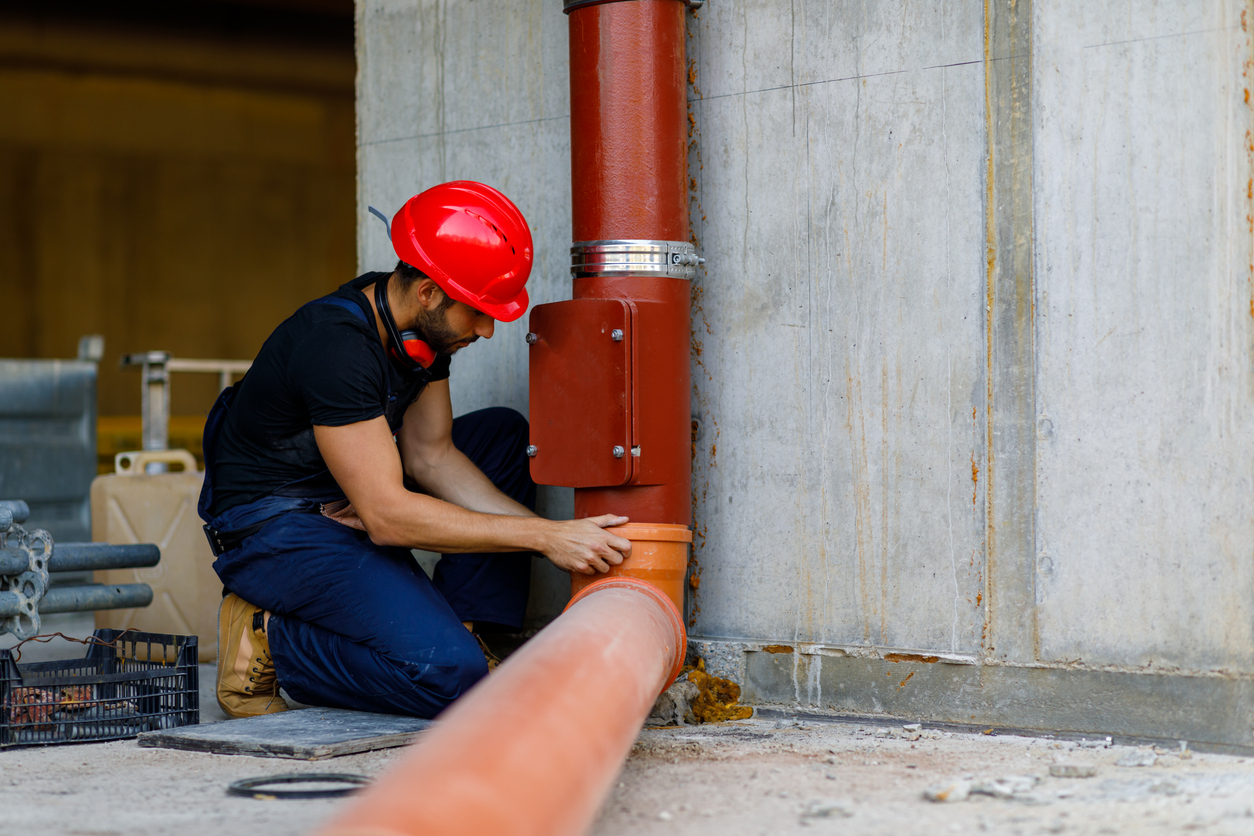 Pipeline Partners: Choosing the Right Commercial Plumbing Contractor